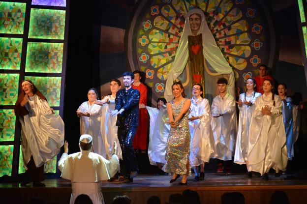 Un Soliloquio Teatro renovado celebra su quinto aniversario en Higuera ...