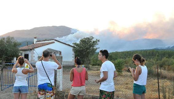 Incendio en Gata, últimas noticias - Hoy